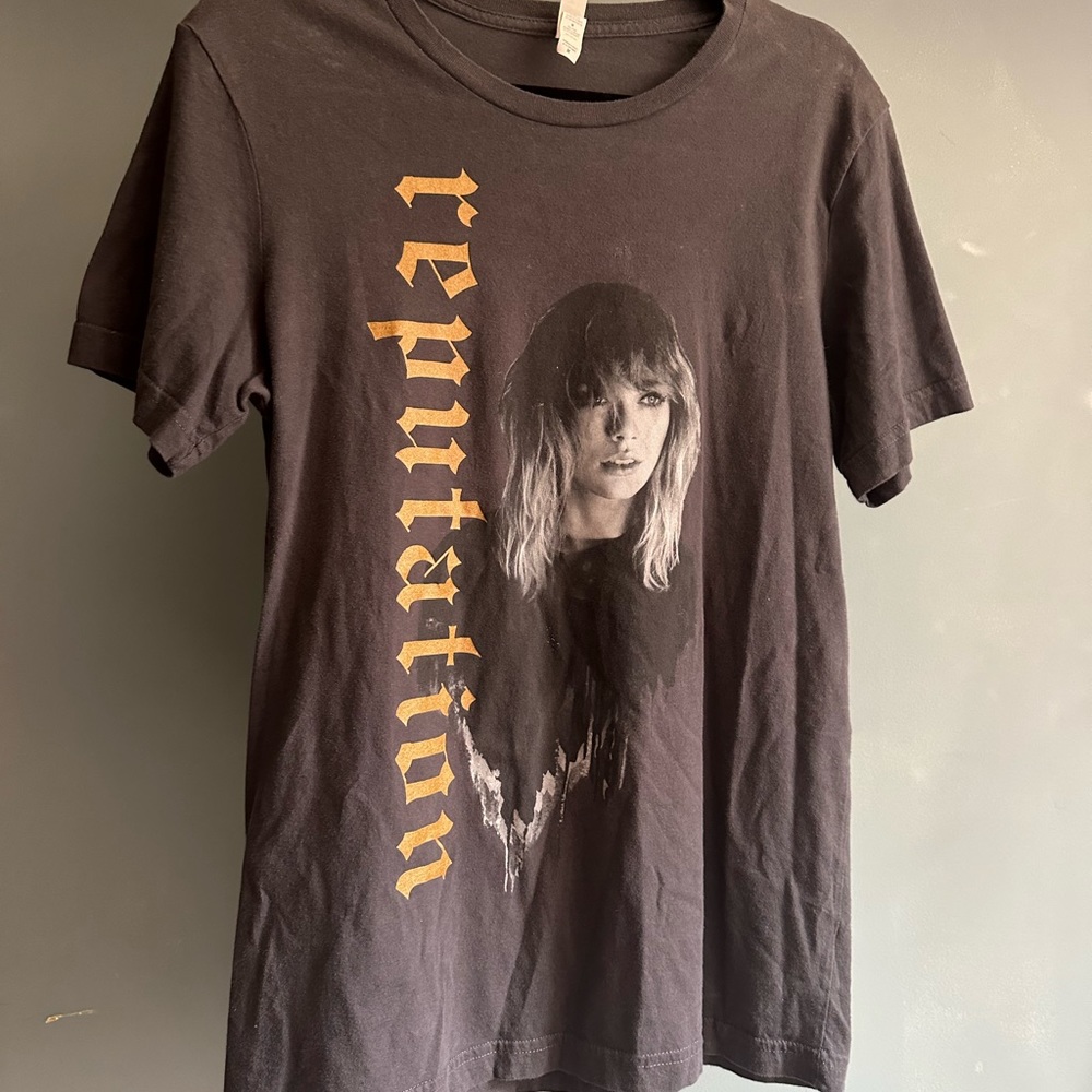 Reputation Stadium Tour Tshirt Taylor Swift - Gem